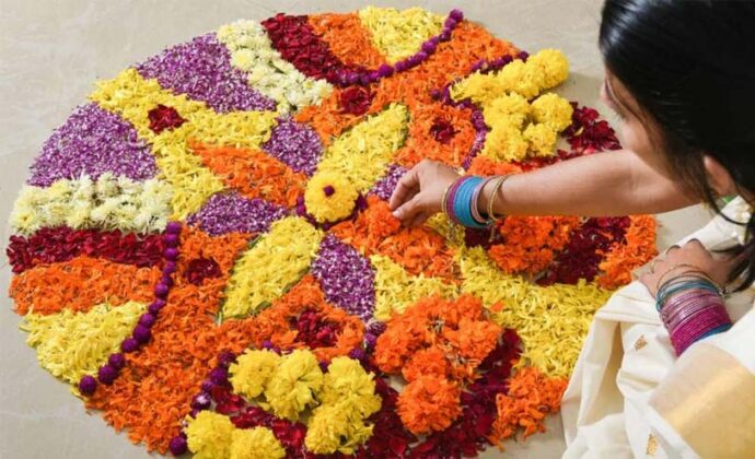 How to Draw Onam Pookalam Designs | BsyBee Design
